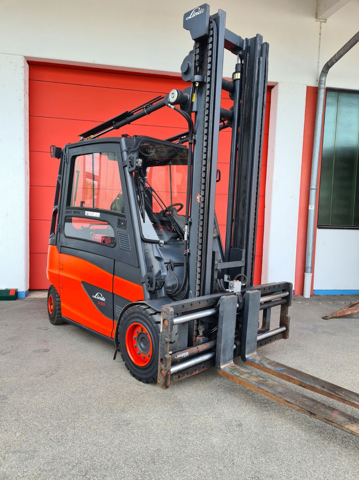 Elektro-Gabelstapler - Pflanz Gabelstapler